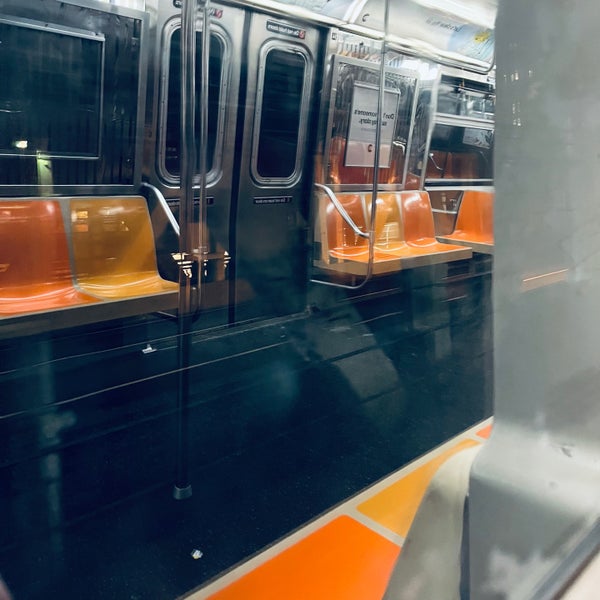 MTA Subway - Manhattan Bridge (B/D/N/Q) - 116 tips from 8938 visitors