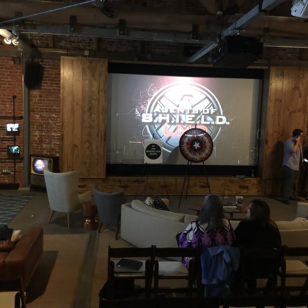 The Microsoft Lounge - Arts and Entertainment in Venice