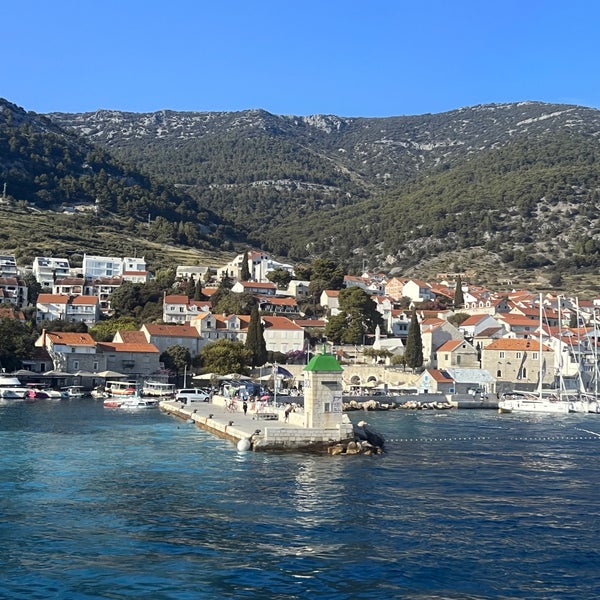 Bol Harbor - Harbor or Marina