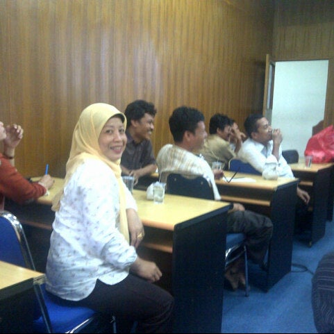 Gedung D Politeknik UI - Depok