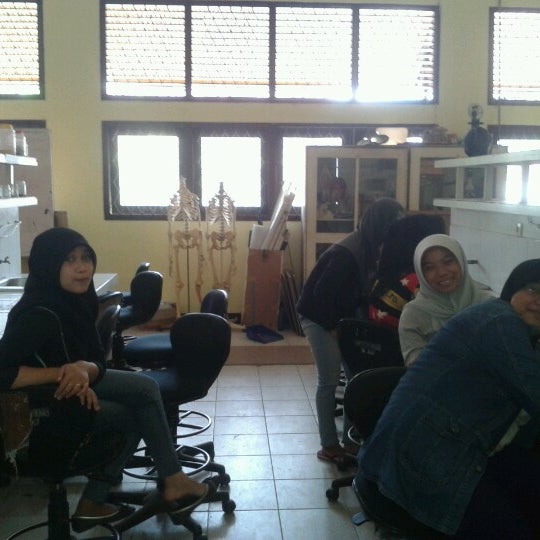 Laboratorium Biologi FMIPA Universitas Tanjungpura