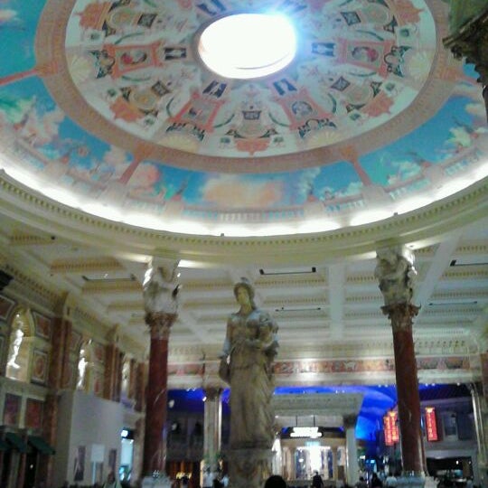 Caesars Palace: 7 Star - 1 tip from 231 visitors