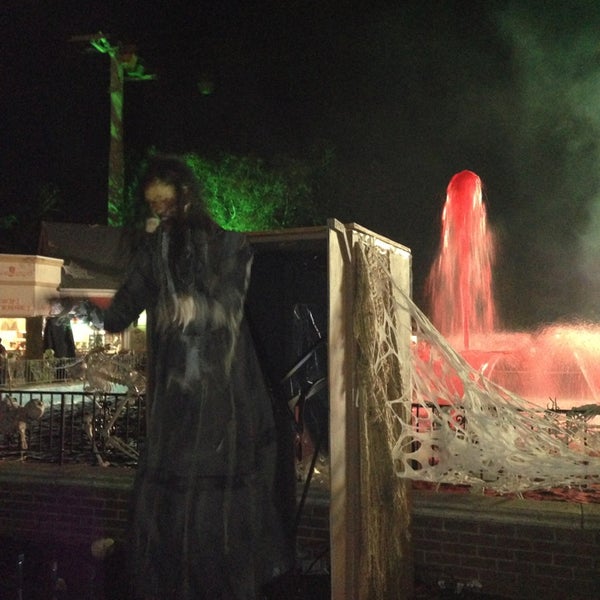 Fright Fest Six Flags - General Entertainment