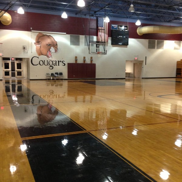 Croatan High School - High School in Newport