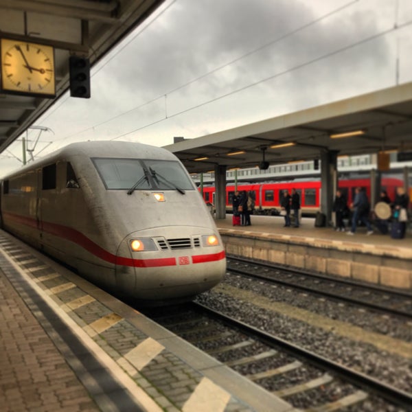 ICE 690 - Train in Braunschweig