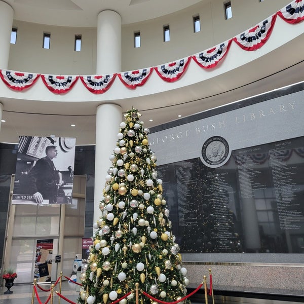 George Bush Presidential Library and Museum - 21 tips from 2184 visitors