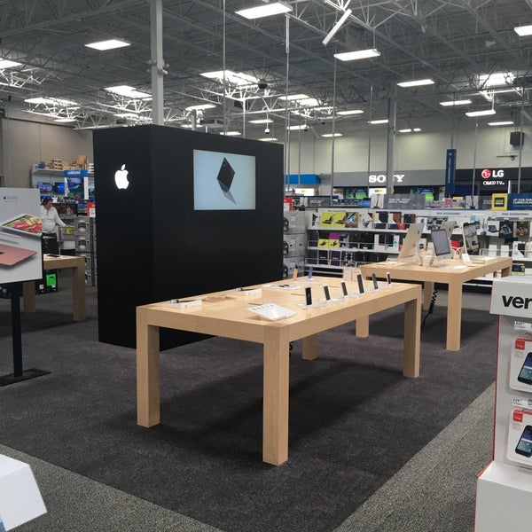 Photos at Best Buy - Electronics Store in Sterling