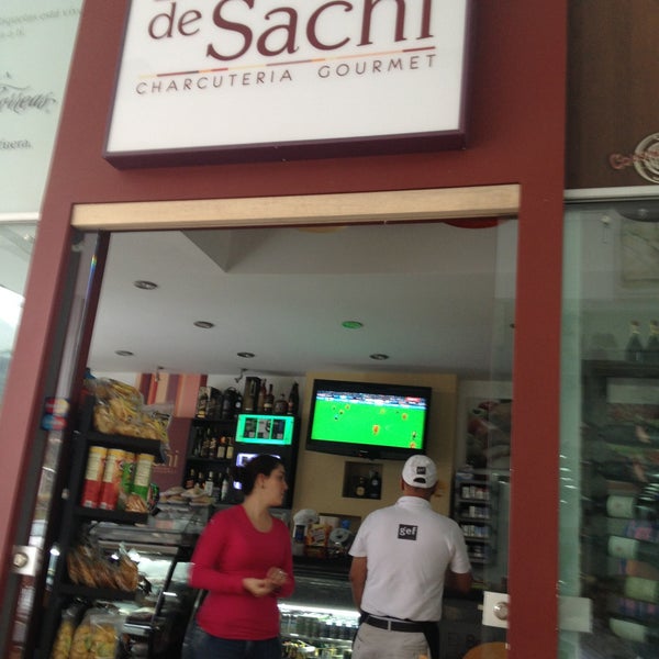 El Bodegón de Sachi - El Tesoro - 11 tips from 274 visitors