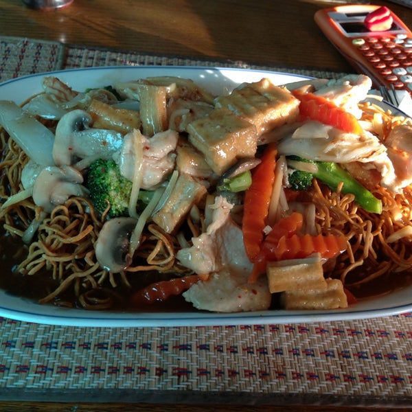 Happy Chang - Thai Restaurant in San Marcos