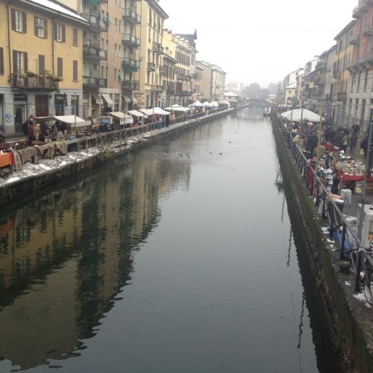 Mercatino Naviglio Grande - Flea Market in Navigli