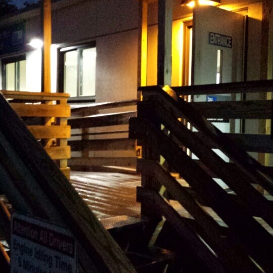 Logan Airport Limo Waiting Area - Jeffries Point - 6 tips from 200 visitors