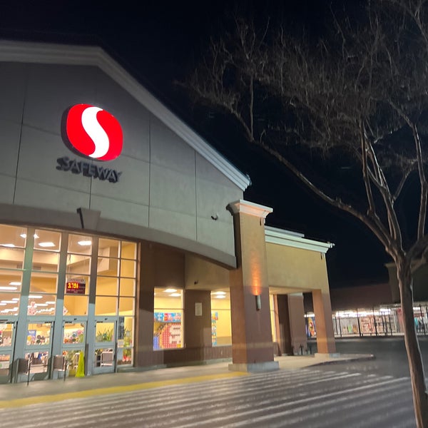 Safeway - Grocery Store