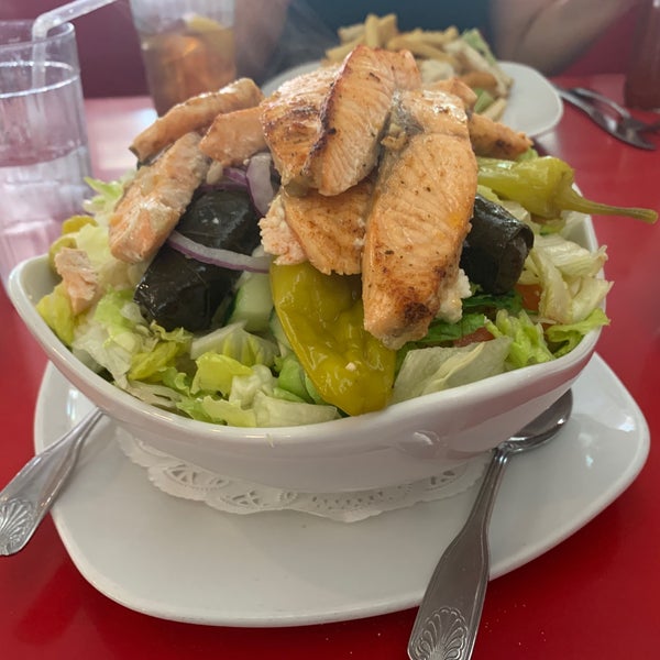 Vicki's Diner - 110 E Broad St