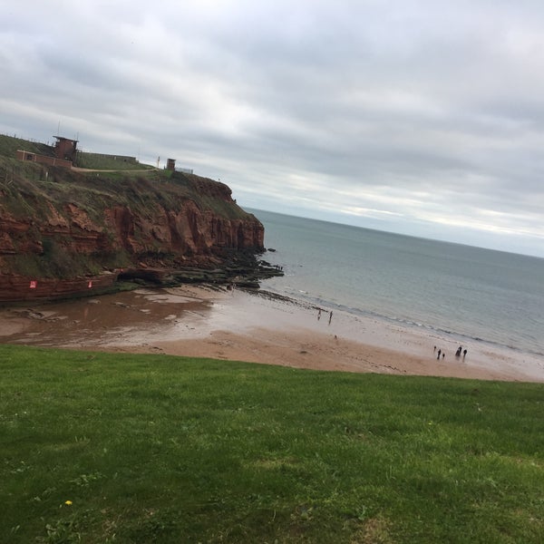 Sandy Bay Beach - Exmouth, Devon