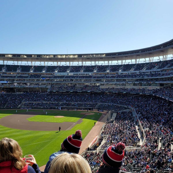 Budweiser Roof Deck Target Field Minneapolis Mn