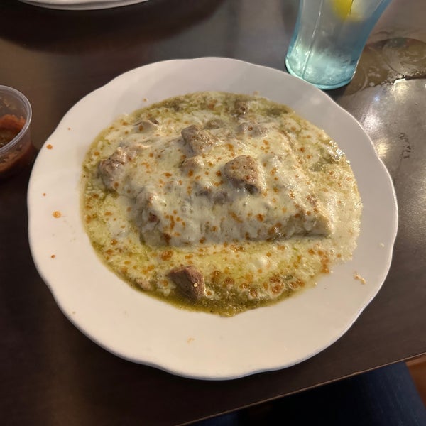 Sal's Mexican Restaurant - 2163 Park St