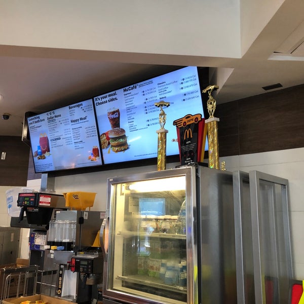 McDonald's - Fast Food Restaurant