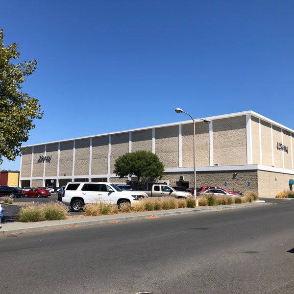 Coddingtown Mall - Shopping Mall in Santa Rosa