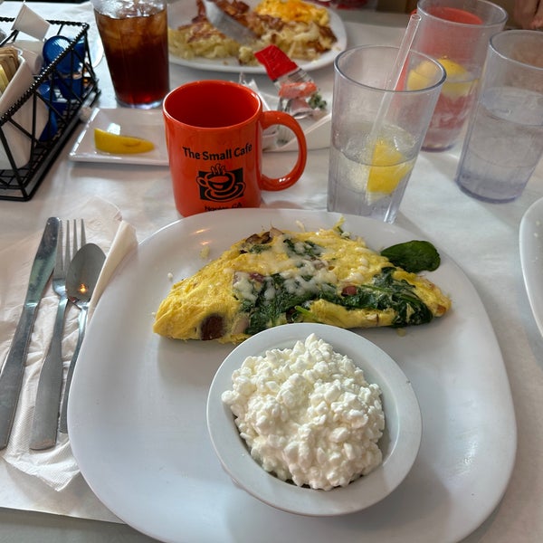 The Small Cafe - Breakfast Spot in Long Beach