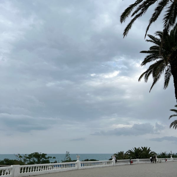 La Corniche, Marsa - Pedestrian Plaza