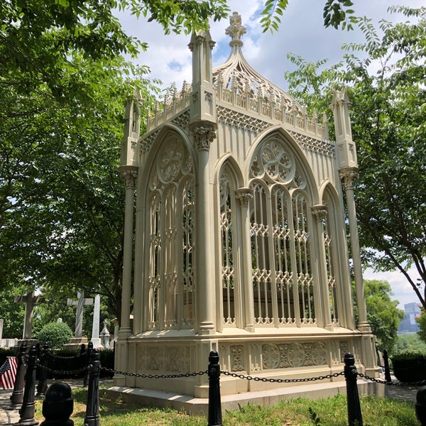 Pres. James Monroe's Grave - Fan - Oregon Hill - Carver - Richmond, VA