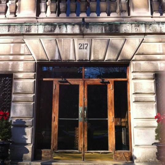 Algonquin Club of Boston - Back Bay East - 4 tips from 317 visitors