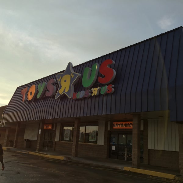 Photos at Toys"R"Us (Now Closed) - Toy / Game Store in Washington
