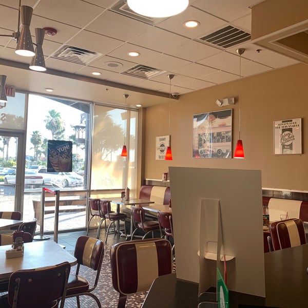 Johnny Rockets - 20 tips from 414 visitors