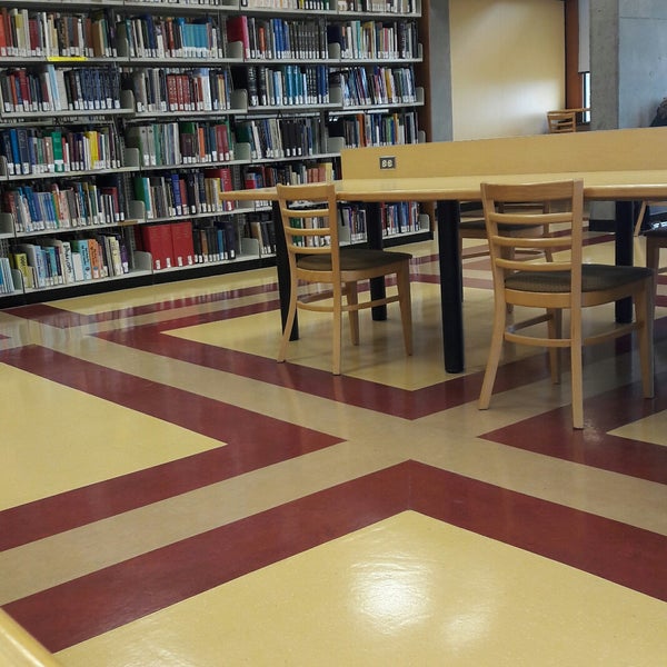 W.A.C. Bennett Library - Burnaby Mountain - Burnaby, BC