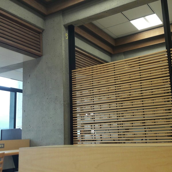 W.A.C. Bennett Library - Burnaby Mountain - Burnaby, BC