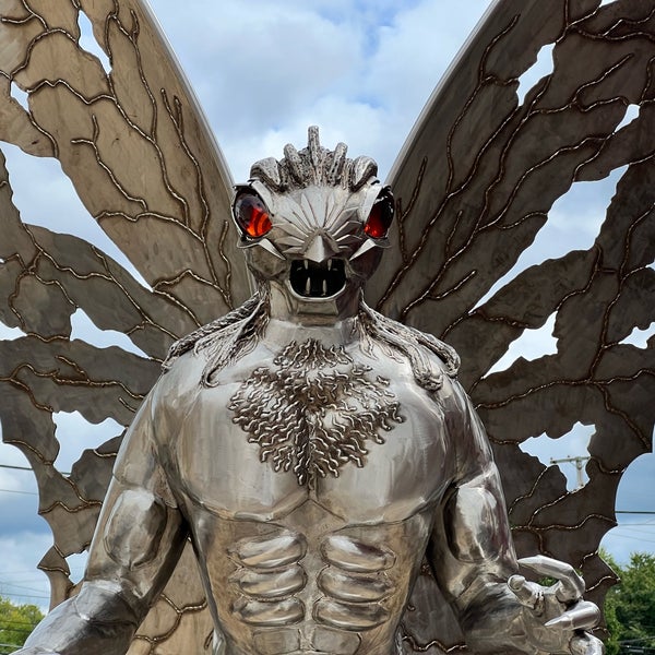 Mothman Statue - 13 tips