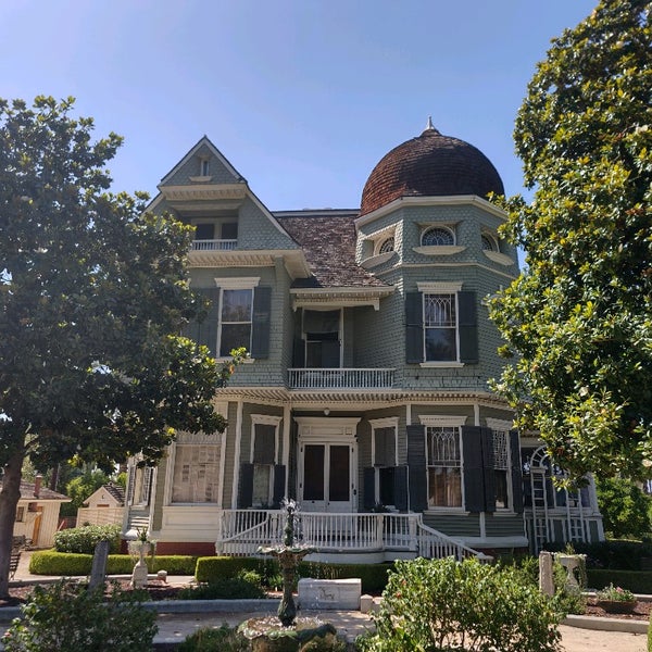 Heritage House Museum & Gift Shop - Museum in Riverside