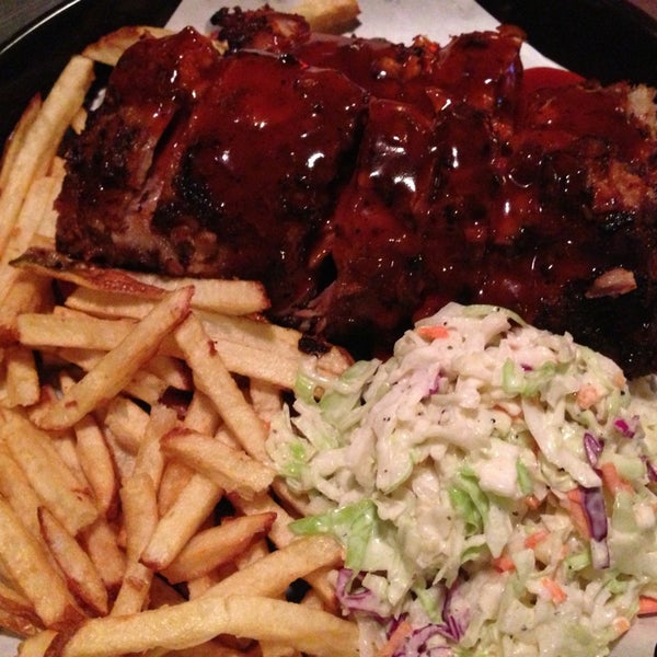 Phil's BBQ - Midway District - 511 tips