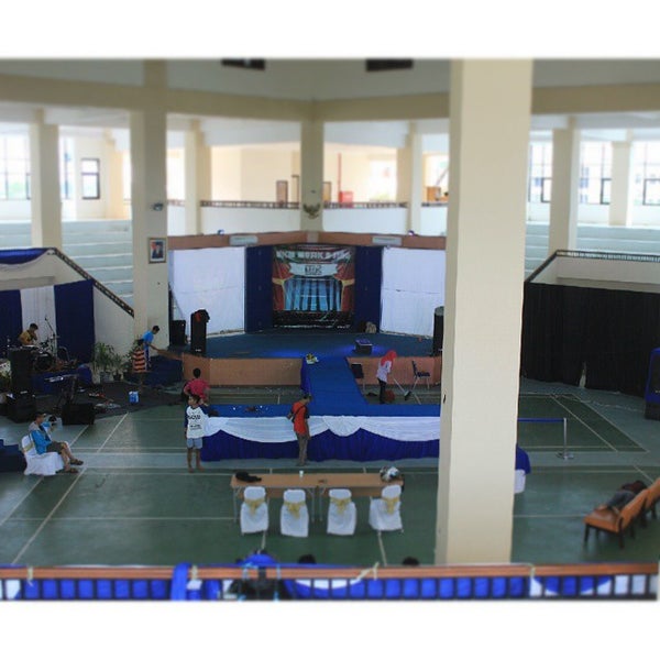 Gedung Cakra UTM - College Administrative Building