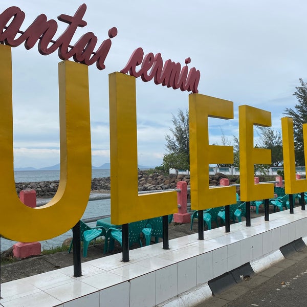 Pantai Ulee Lheue - Beach in Banda Aceh