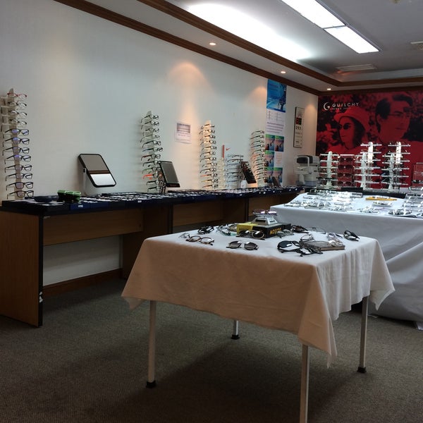 Photos at Vongvanij Complex Building B (อาคารว่องวานิช คอมเพล็กซ์ บี) - 10 tips from 1486 visitors