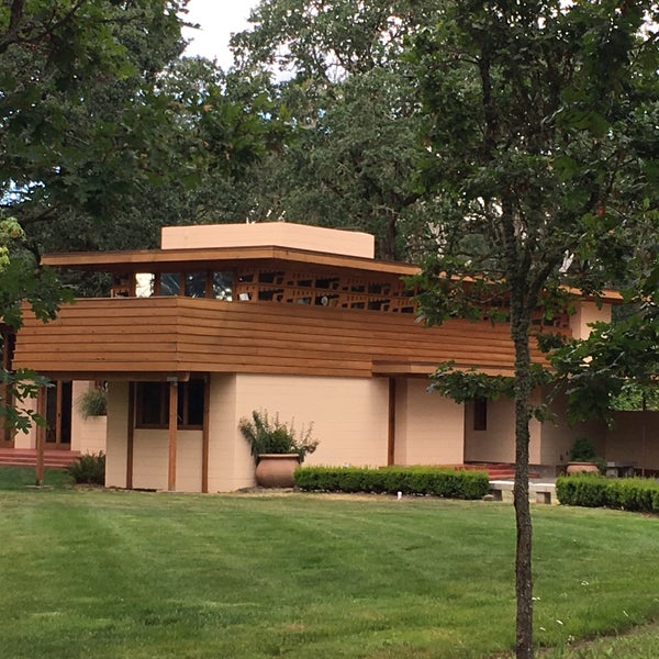 The Gordon House - 2 tips