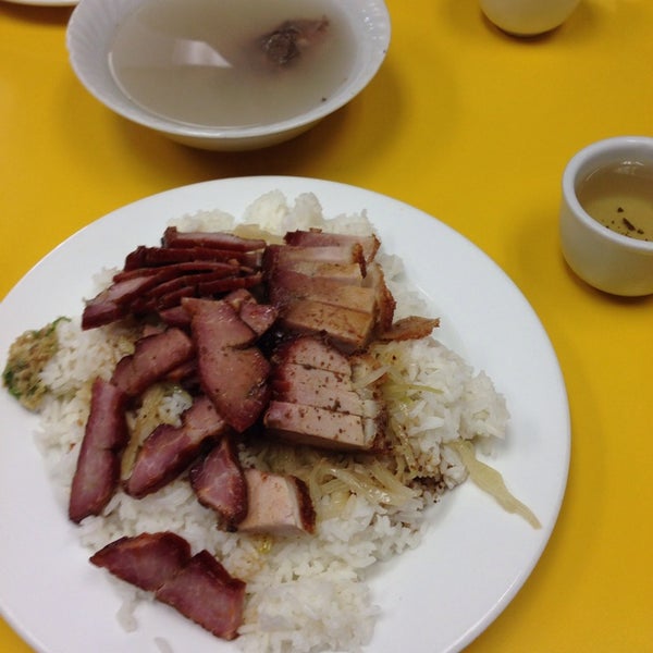 New Hong Fatt BBQ Restaurant 新鴻發美食軒 - 443 Dundas St W