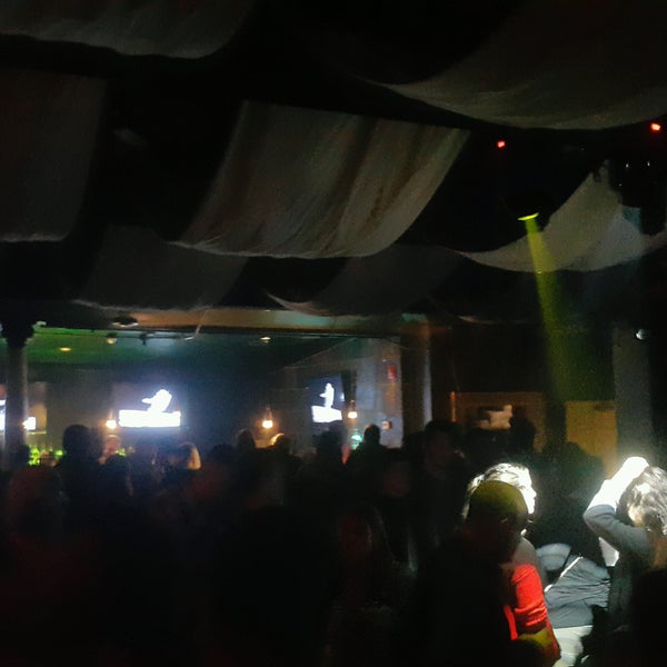 Blue Bar - Bar