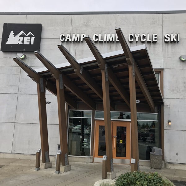 REI - South Tacoma - 3825 S Steele St