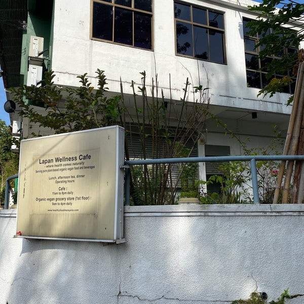 Lapan Wellness Cafe 八風喫茶店 - 621，jalan 17/8,