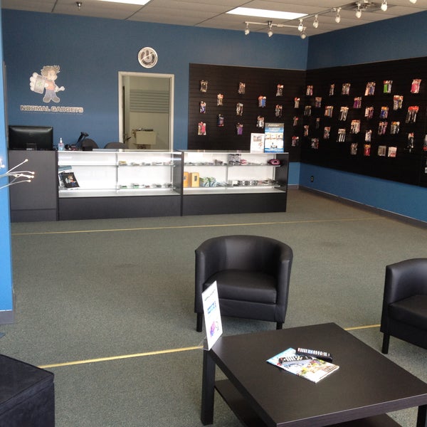 Normal Gadgets - Electronics Store