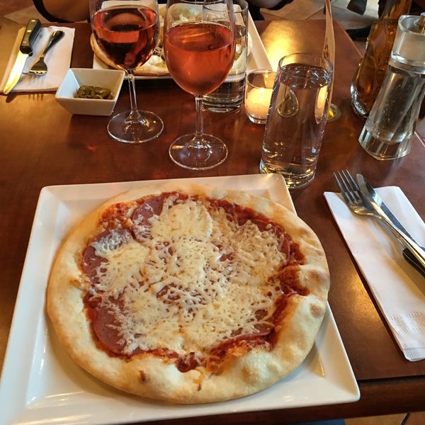 La Piazzetta Magog - 399 Rue Principale Ouest