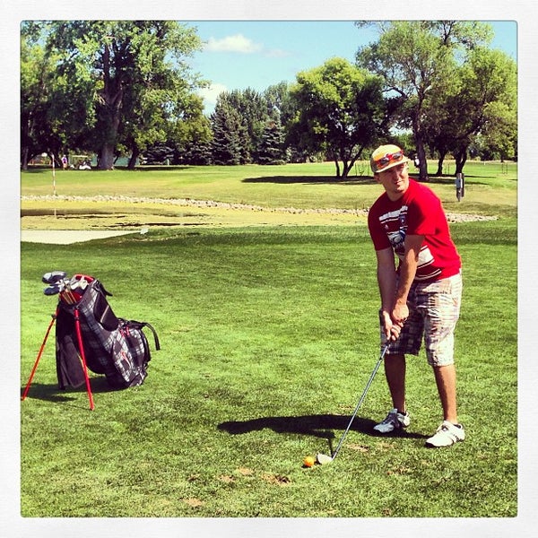 Prairiewood Golf Course - Golf Course in Fargo