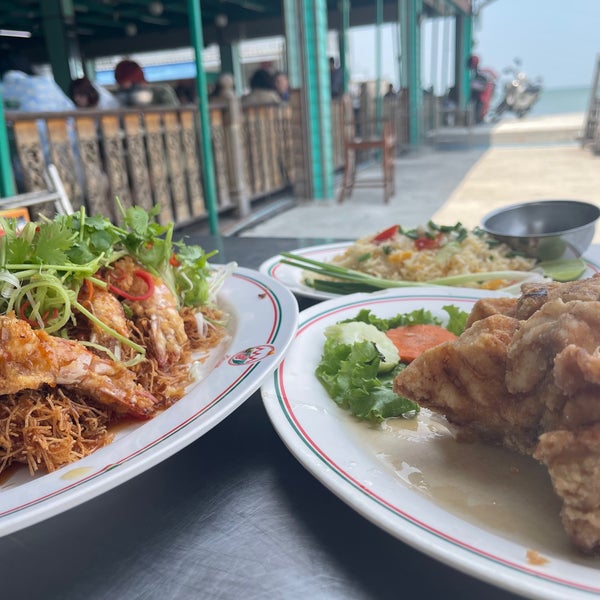 Wang Mook (วังมุข) - Seafood Restaurant in Mueang Chon Buri