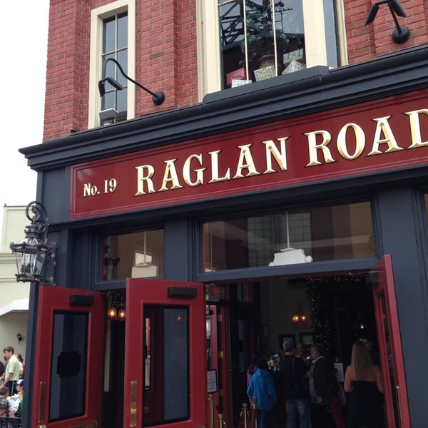Raglan Road Irish Pub - 471 tips