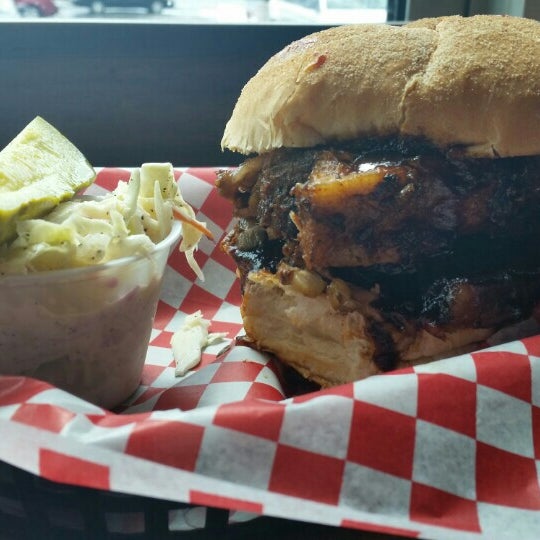 Pig Out BBQ - Kingston Rd.