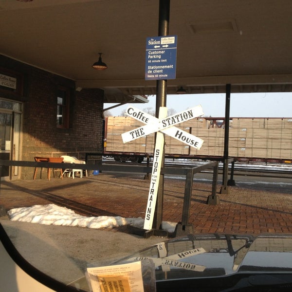 The Station Coffee House and Gallery - Café