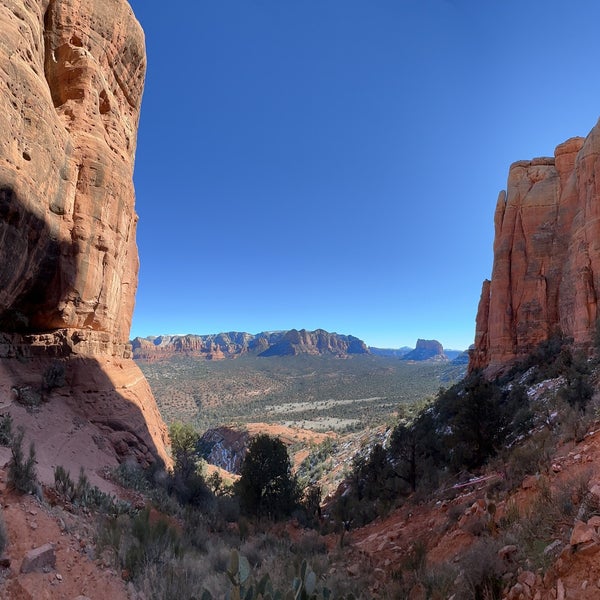 Cathedral Rock - Scenic Lookout