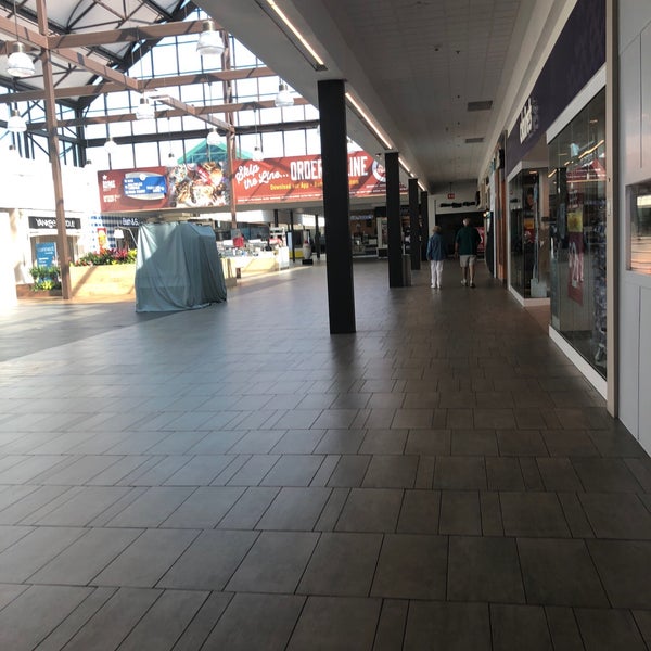 Photos at Broadway Commons - 358 N. Broadway Mall